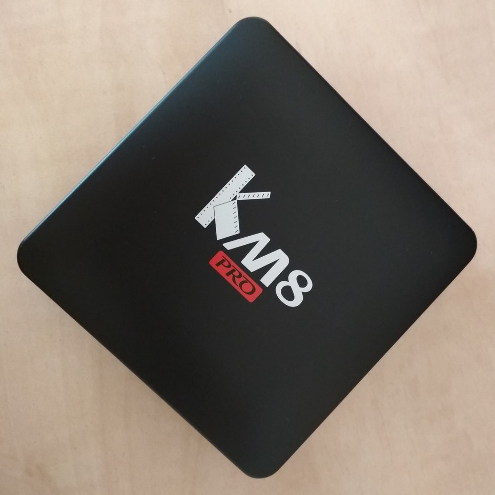 KM8 Pro TV Box – бърза ТВ приставка с много интерфейси – TechNews.bg